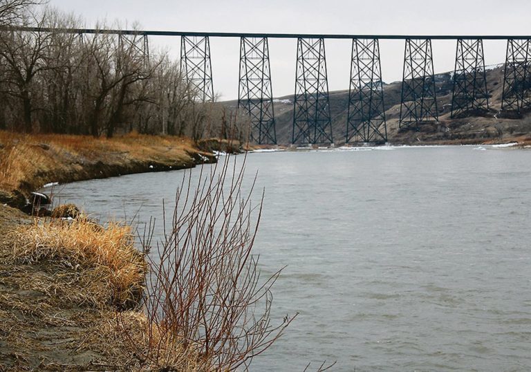 Prairie water users watch mountain snowpack - Alberta Farmer Express