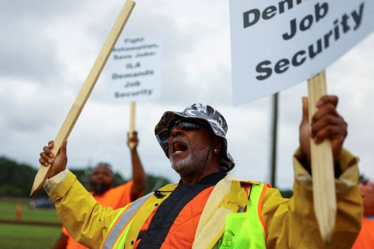 White House sides with union as US dockworker strike enters second day ...